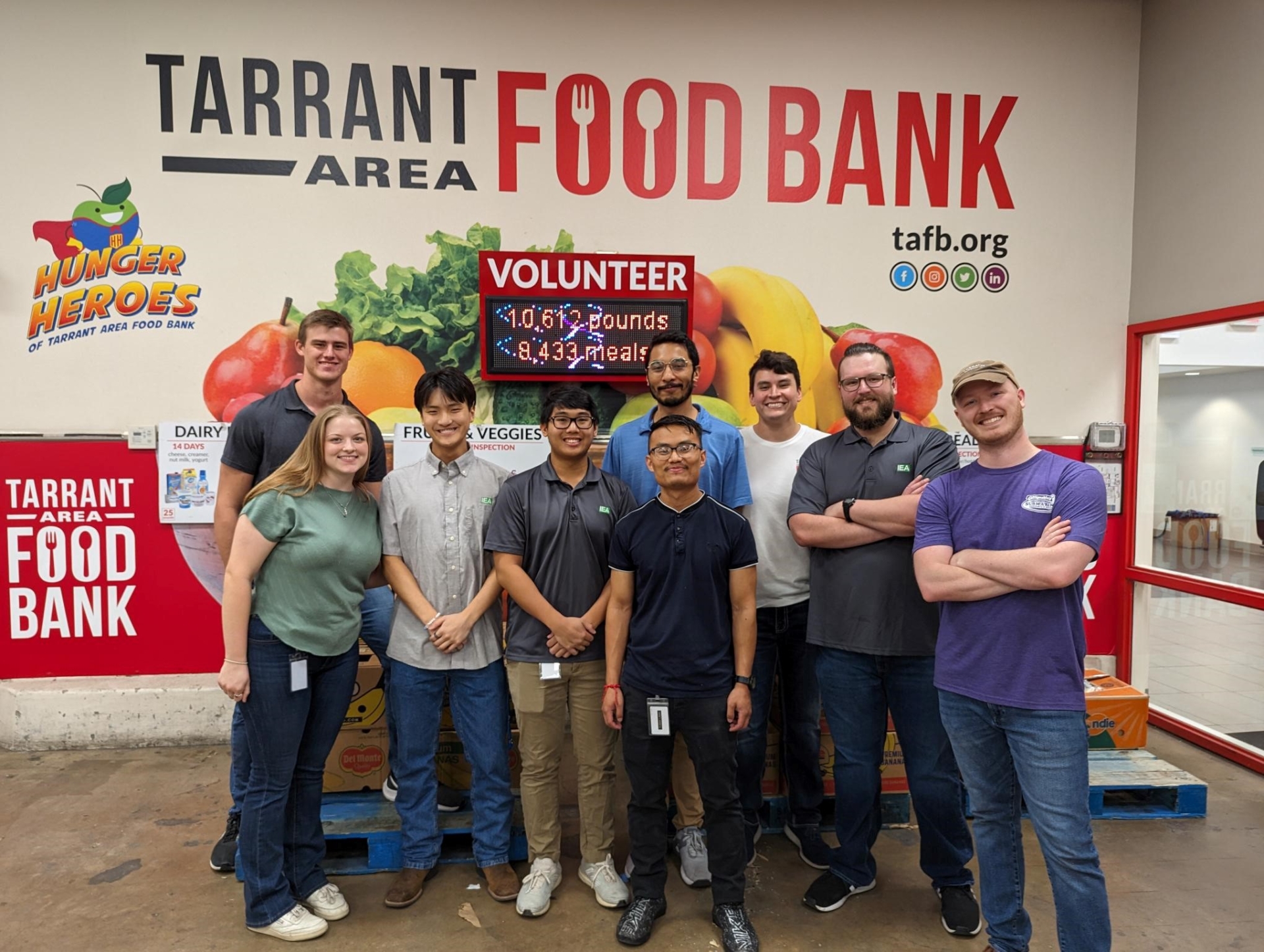 IEA Gives Back During the Holidays - IEA-world